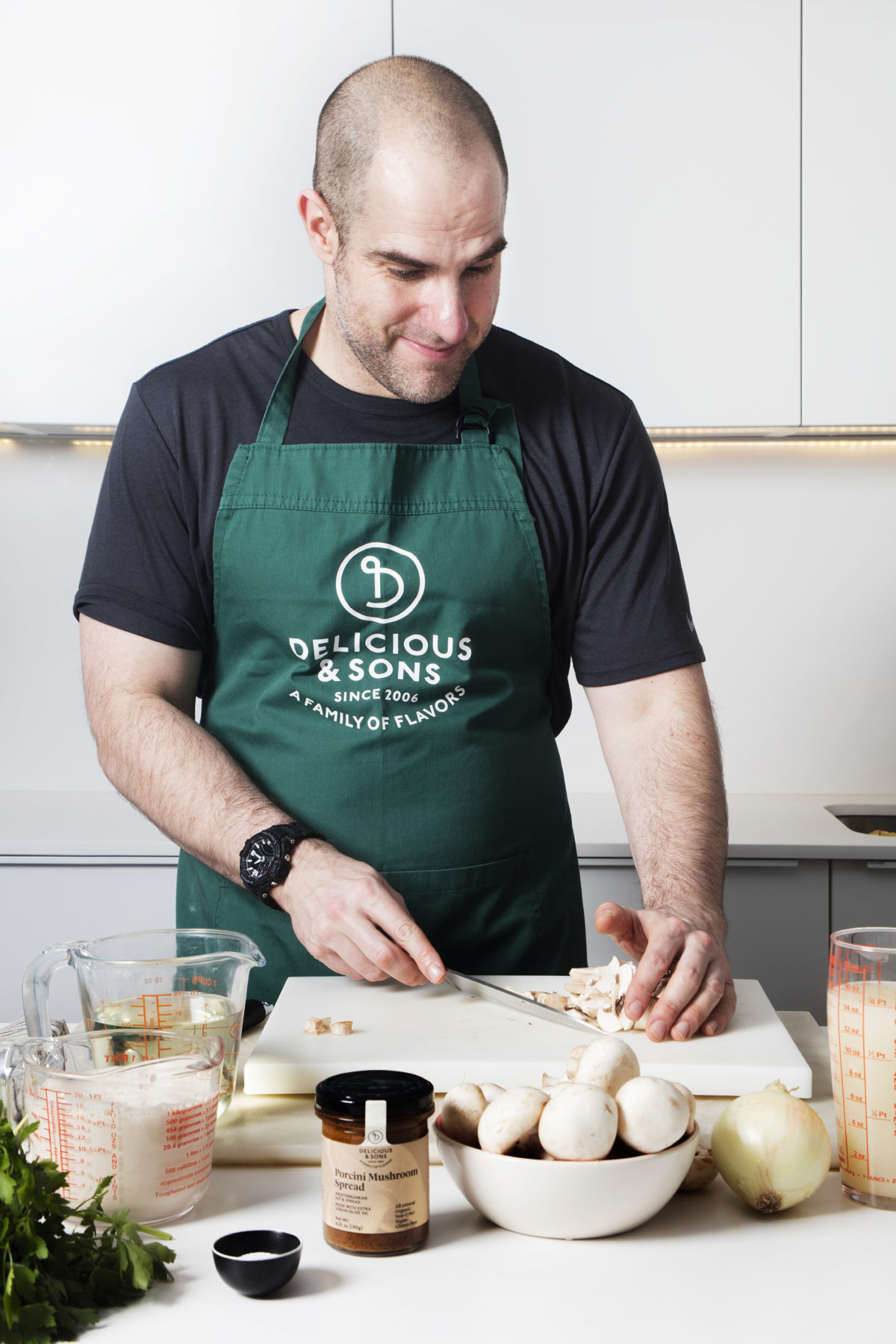 Cooking with Alberto Rey - Delicious & Sons